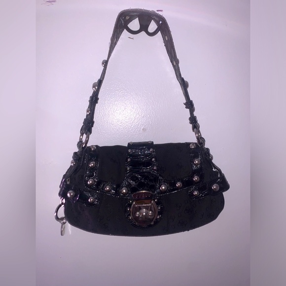 Guess | Bags | Vintage Guess Purse Early 200s Y2k Adorable Black ...